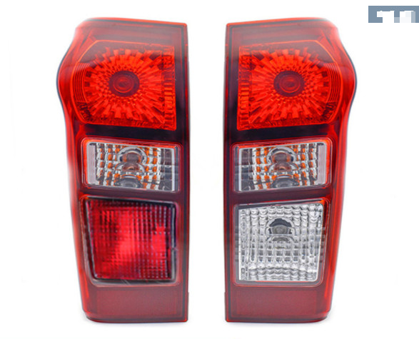 ĐÈN HẬU ISUZU DMAX - PHỤ TÙNG Ô TÔ BÌNH MINH